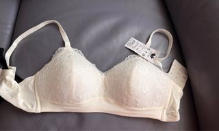 全新Wacoal黑色蕾絲內衣 34C, 女裝, 內衣和休閒服 - Carousell