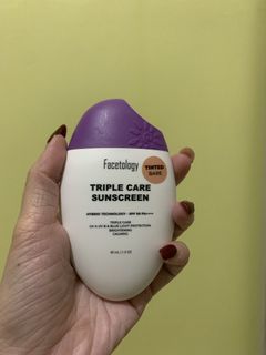 Tinted sunscreen facetology Dijual | Carousell Indonesia