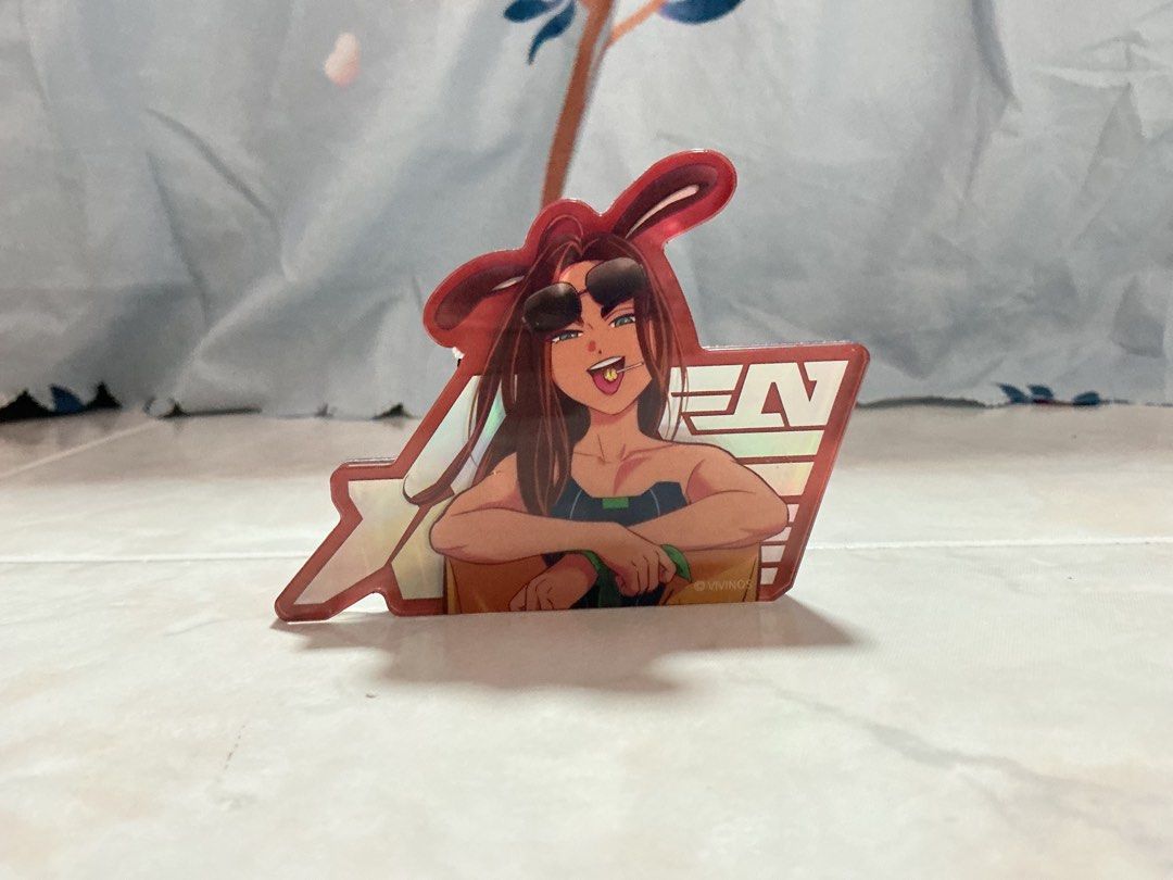 Hyuna Alien Stage Magnet with Bunny Ears, Hobbies & Toys, Art & Prints ...