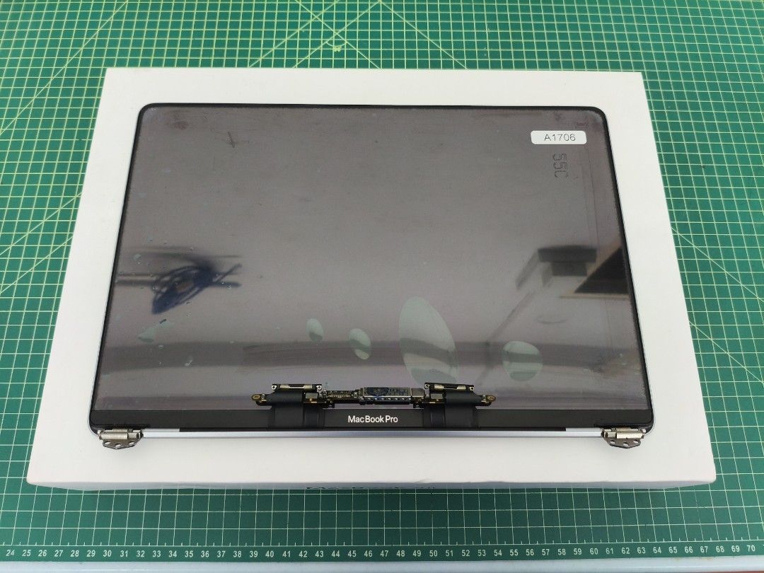 Apple MacBook Pro A1706 Screen Assembly, Computers & Tech, Laptops ...