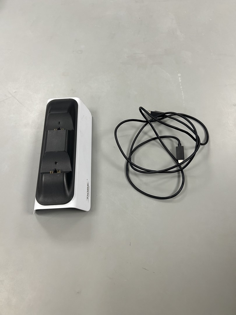 PS5 Dualsense Charging Station , Video Gaming, Gaming Accessories ...