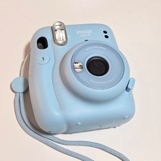 Fujifilm Instax Mini 12 紫色連牛仔相機套, 攝影器材, 相機 - Carousell