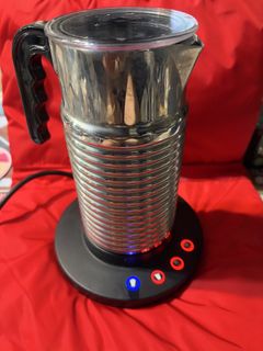 Nespresso Aeroccino 4 milk frother , 家庭電器, 廚房電器, 咖啡機及咖啡壺 - Carousell