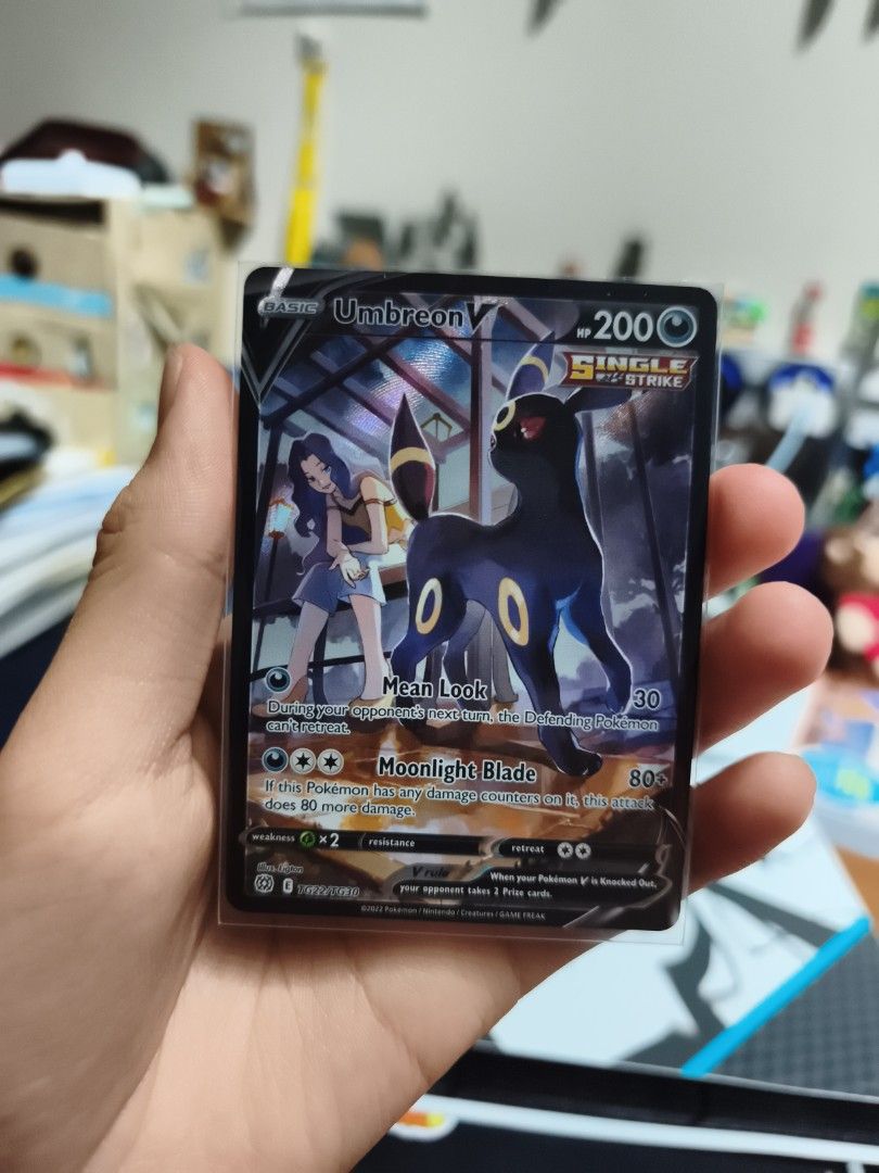 Pokemon TCG Umbreon V Single Strike Card, Hobbies & Toys, Toys & Games ...
