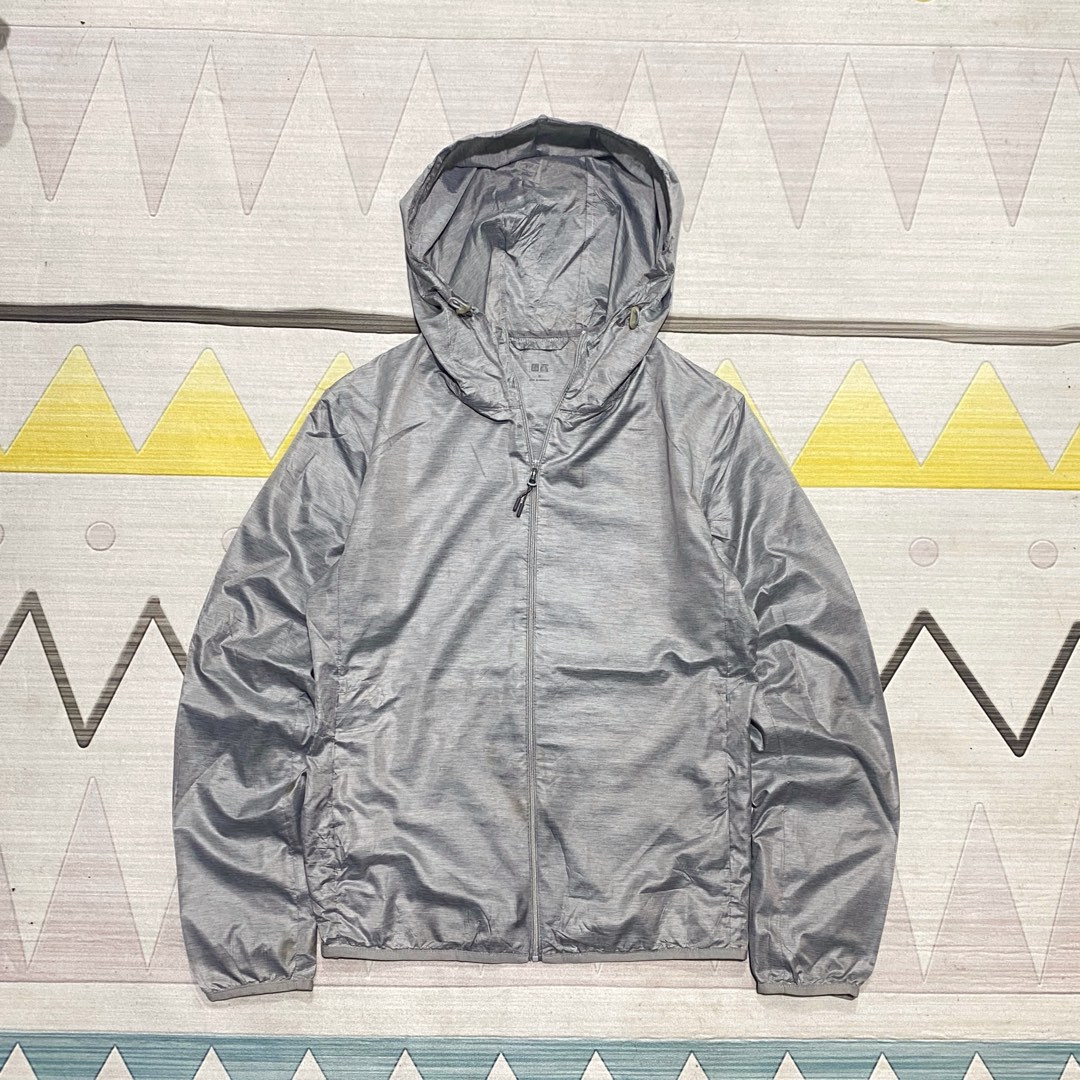 UNIQLO LIGHTWEIGHT JACKET UV CUT, Fesyen Wanita, Pakaian Wanita, Baju ...