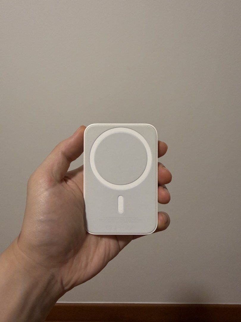 Power Bank Apple MagSafe Battery Pack - White, Mobile Phones & Gadgets ...