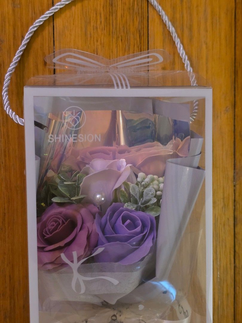 [Shinesion] Purple Soap Flower Bouquet Gift Set, Hobbies & Lifestyle ...