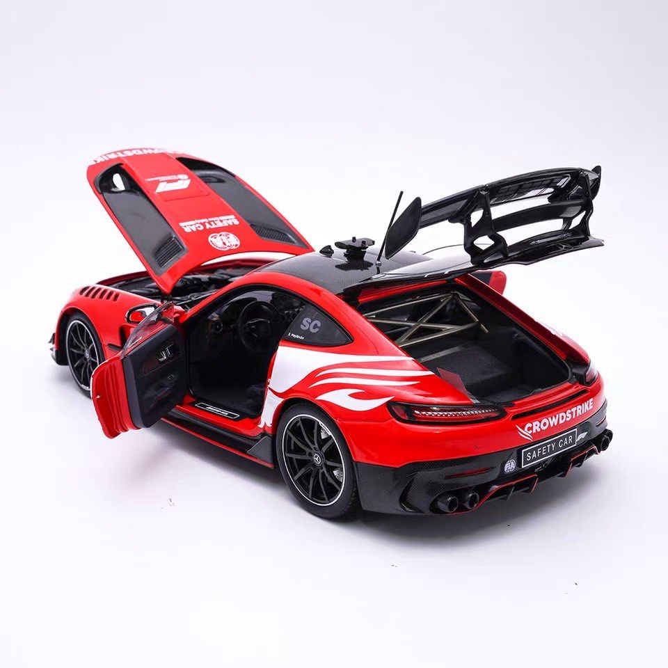 1/18 Minichamps Mercedes AMG GT Black Series Safety Car (full opening ...