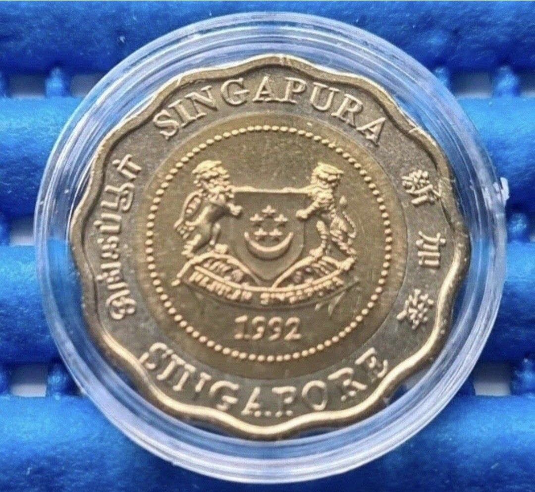 1992 Singapore Vanda Miss Joaquim $5 Scalloped Shaped Bimetallic Coin ...