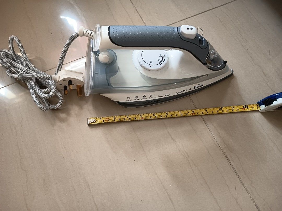 Braun 蒸氣電熨斗, 家庭電器, 熨斗及掛熨機 - Carousell