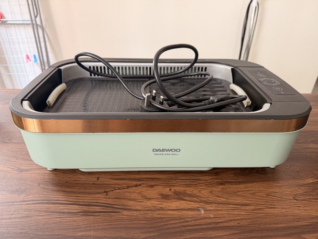 DAEWOO Smokeless Grill Electric Griddle, 家庭電器, 廚房電器, 燒烤爐及火鍋鍋具 - Carousell