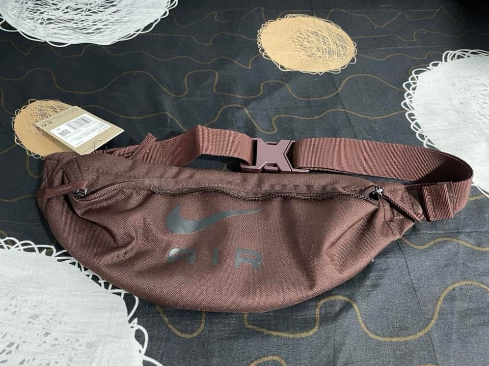 Nike Air Fanny Pack, Men's Fashion, Bags, Belt bags, Clutches and ...