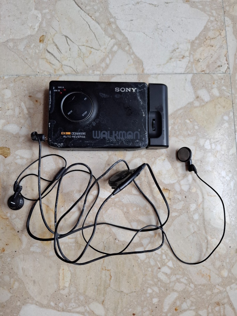 Sony Walkman WM600 Auto Reverse Cassette Player, Audio, Portable Music ...