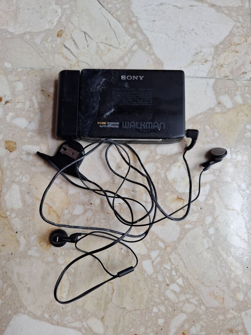 Sony Walkman WM600 Auto Reverse Cassette Player, Audio, Portable Music ...