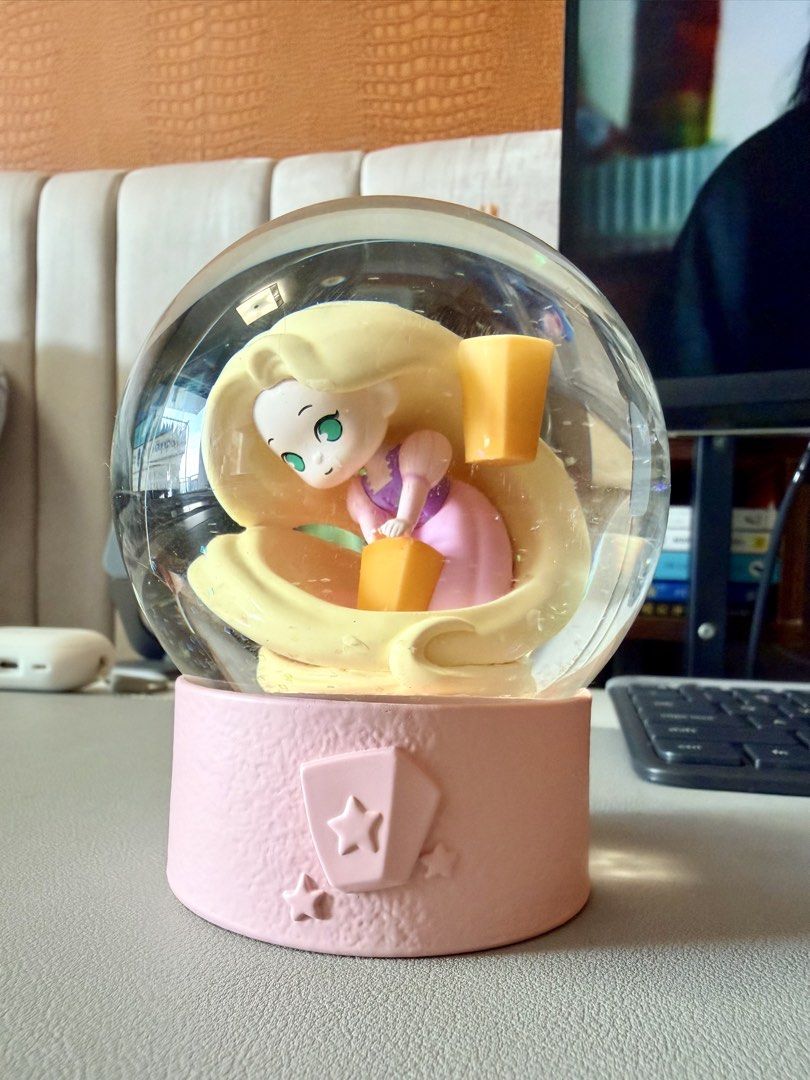 52Toys Disney Rapunzel Lantern Snow Globe, Hobbies & Toys, Toys & Games ...