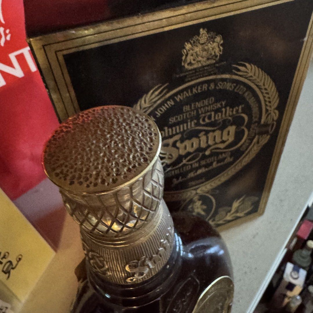 750ml 1980s Johnnie Walker Swing Vintage Scotch Whisky With Box Rocking ...