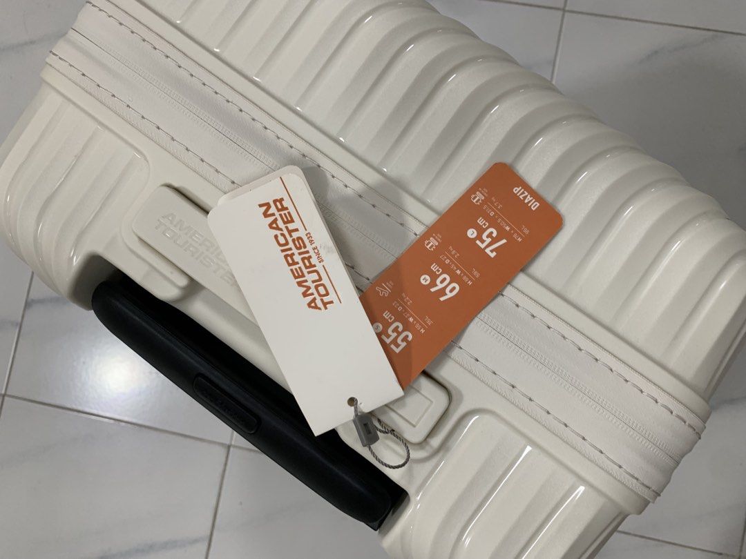 American Tourister Spinner Luggage Cream 55cm, Hobbies & Toys, Travel ...