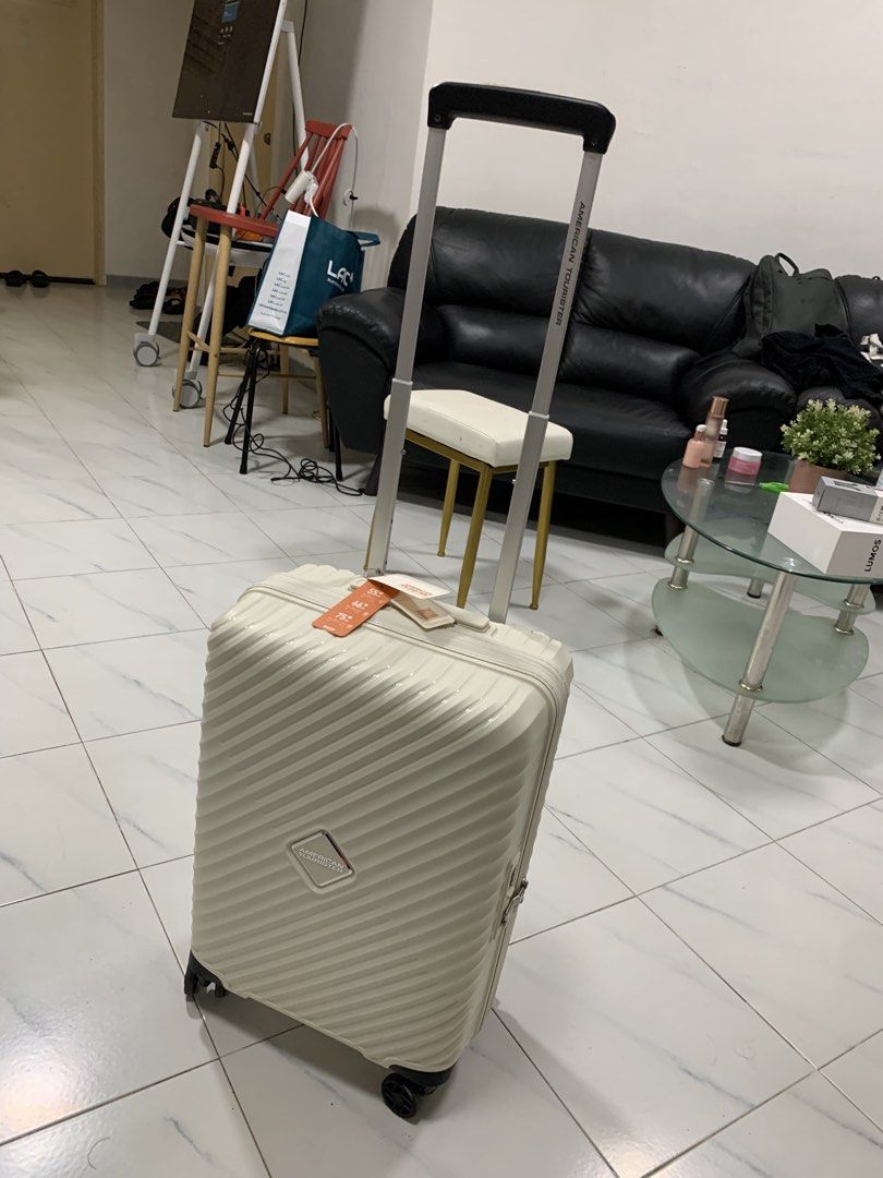 American Tourister Spinner Luggage Cream 55cm, Hobbies & Toys, Travel ...