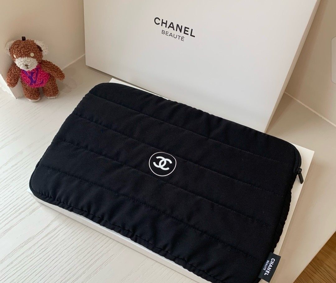 Chanel Black Quilted Padded Laptop Sleeve Pouch, Computers & Tech ...