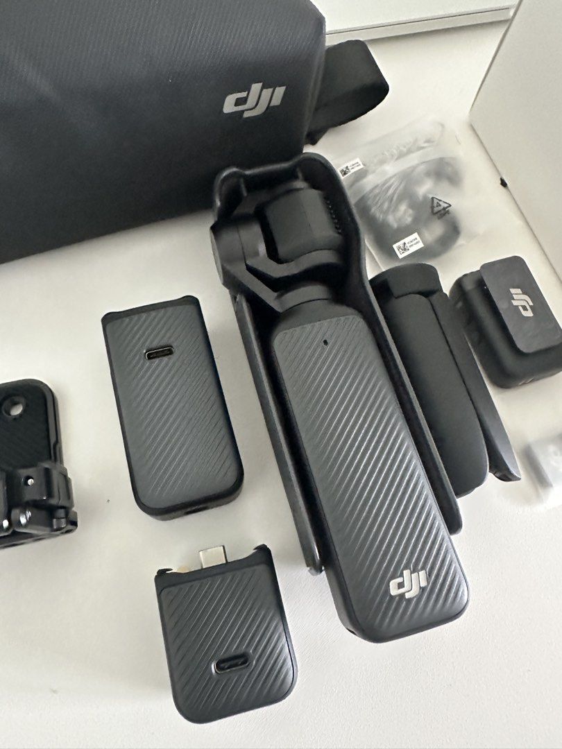 DJI Osmo Pocket 3 Creator Combo - Action Camera Gimbal, Photography ...