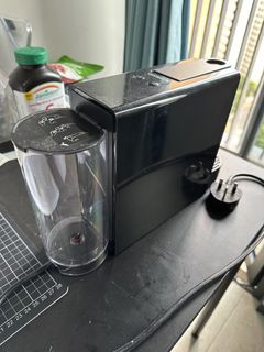 Nespresso Vertuo Pop Coffee Machine, 家庭電器, 廚房電器, 咖啡機及咖啡壺 - Carousell