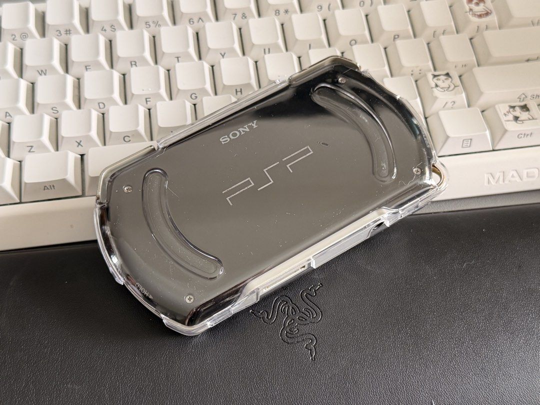 PSP Go Piano Black CFW Ready to Play, Video Gaming, Video Game Consoles ...