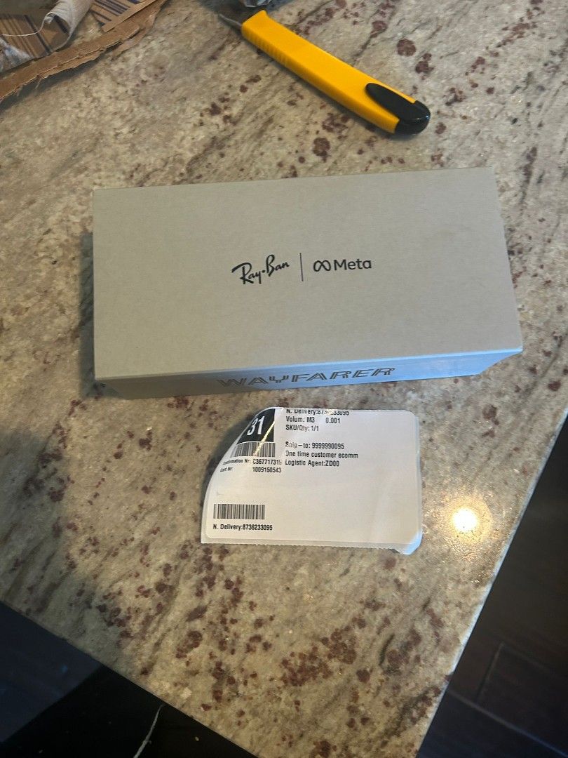 Ray-Ban Meta Wayfarer Smart Glasses, Men's Fashion, Watches ...