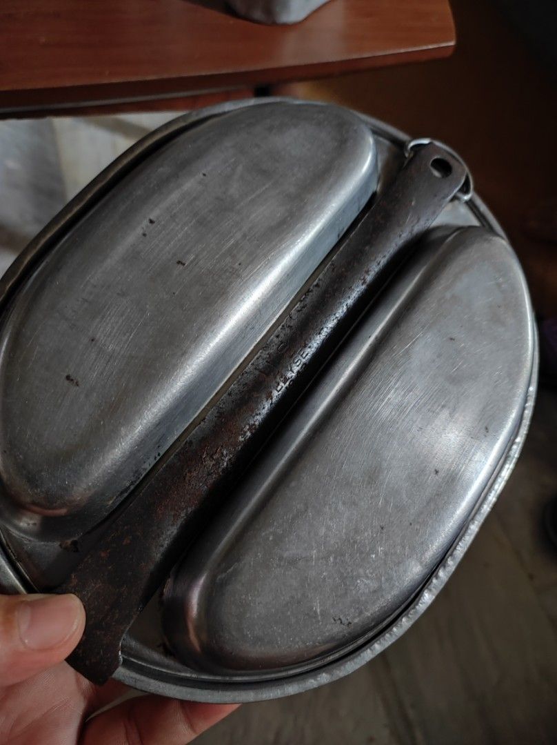 Vintage Mess Kit, Hobbies & Toys, Memorabilia & Collectibles, Vintage ...