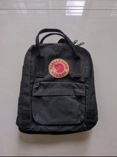 Fjallraven Kanken Backpack - Black, Women's Fashion, Bags & Wallets ...
