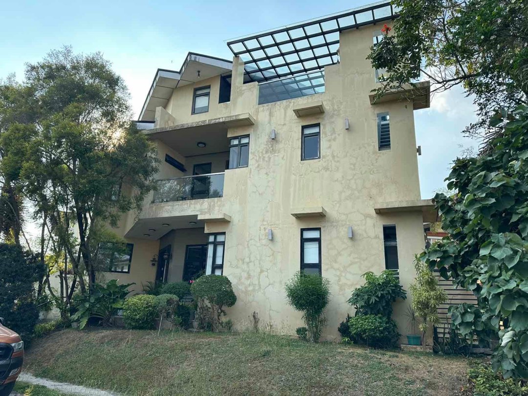 For Sale Luxurious Mansion House Overlooking Taal, Property, For Sale ...