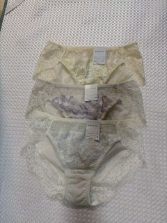 全新Wacoal黑色蕾絲內衣 34C, 女裝, 內衣和休閒服 - Carousell