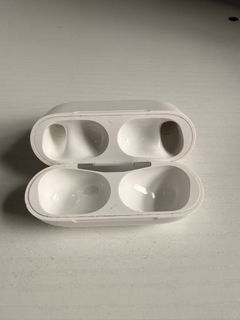 Apple AirPods Gen 1 Pro (right), Audio, Earphones on Carousell