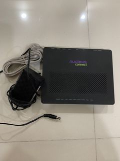 Huawei EchoLife Router with Power Adapter, Computers & Tech, Parts ...