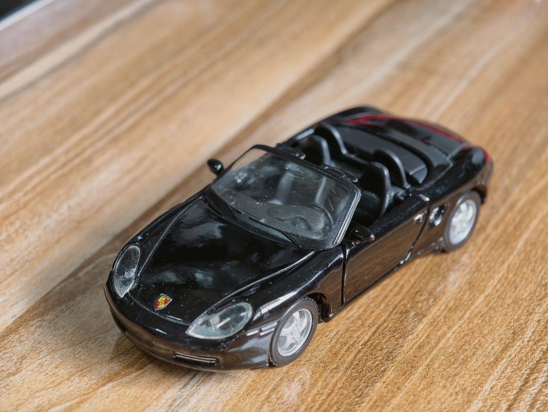 1/34 Maisto brand miniature cars, Hobbies & Toys, Toys & Games on Carousell