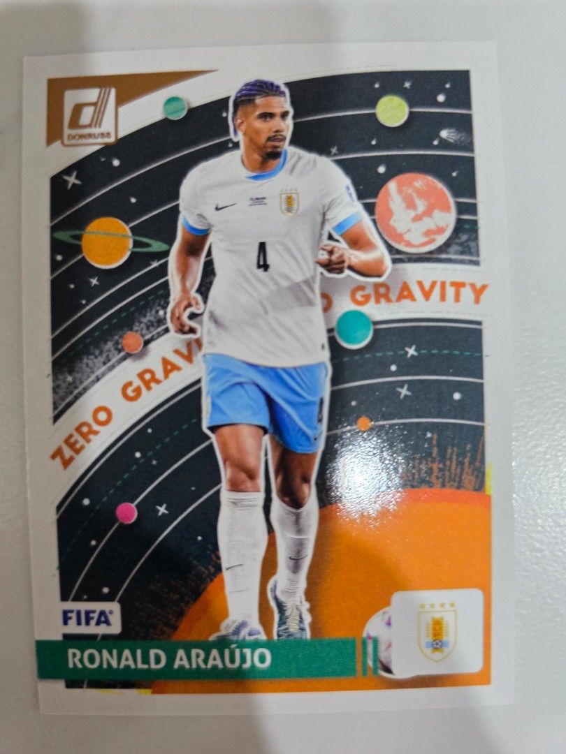 2022 FIFA World Cup Ronald Araujo Gravity Card, Hobbies & Toys ...