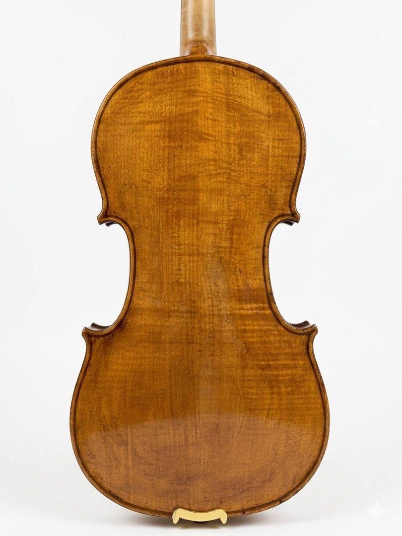 Acoustic Violin with Case and Bow, Hobbies & Toys, Musical Instruments ...