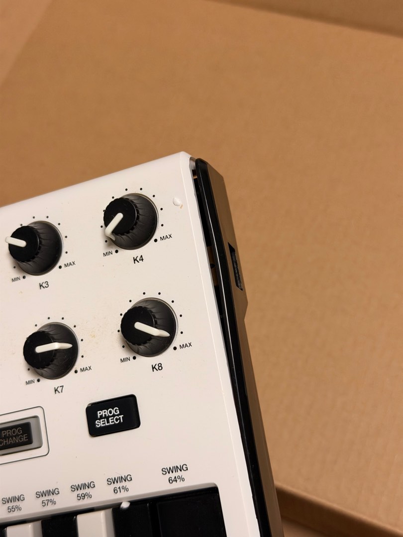 Akai MPK Mini MKII Special Edition White MIDI Keyboard, Hobbies & Toys ...