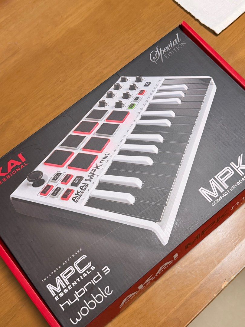 Akai MPK Mini MKII Special Edition White MIDI Keyboard, Hobbies & Toys ...