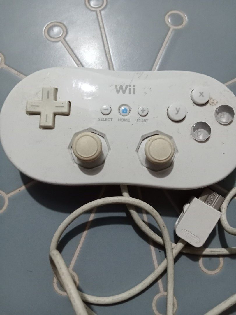 Nintendo Wii Classic Controller Pro White, Video Gaming, Gaming ...