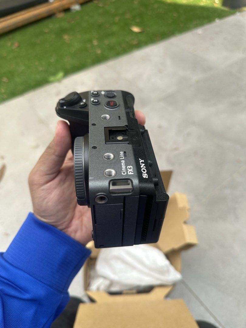 Sony Alpha FX3 Cinema Line Full-Frame Camera, Photography, Cameras on ...