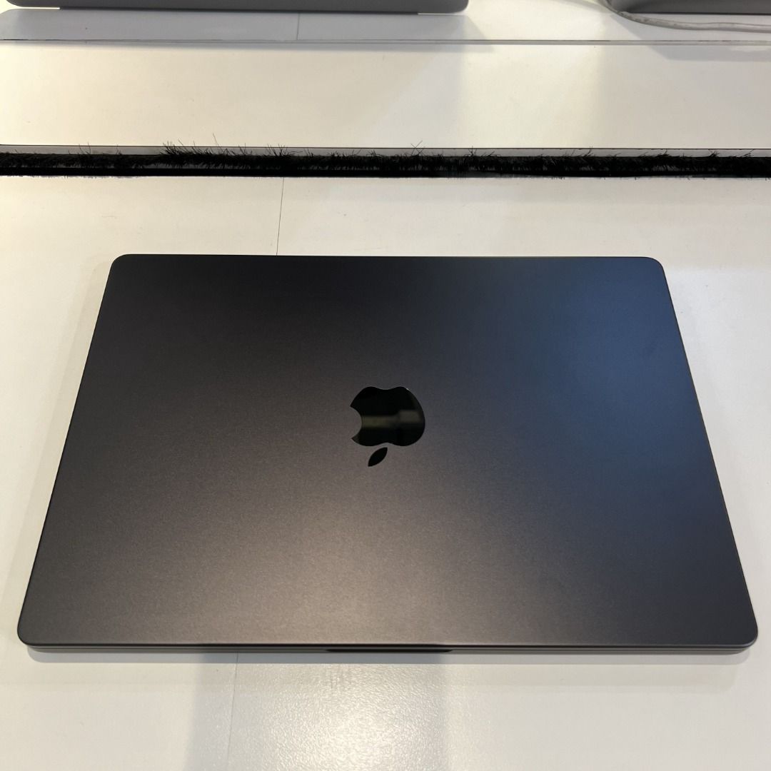 Apple MacBook Pro 14" M4 (Nov 2024) (LIGHTLY USED), Computers & Tech ...