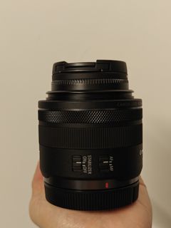 Canon EF 100mm f/2.8 Macro 鏡頭, 攝影器材, 鏡頭及裝備 - Carousell