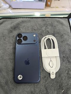 iPhone 17 Pro Max 鏡頭保護貼 兩張, 手提電話, 手機, iPhone, iPhone 17 Series - Carousell