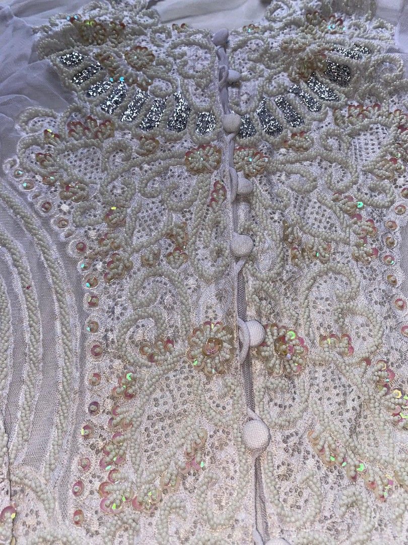 kebaya putih full payet, Fesyen Wanita, Pakaian Wanita, Atasan di Carousell