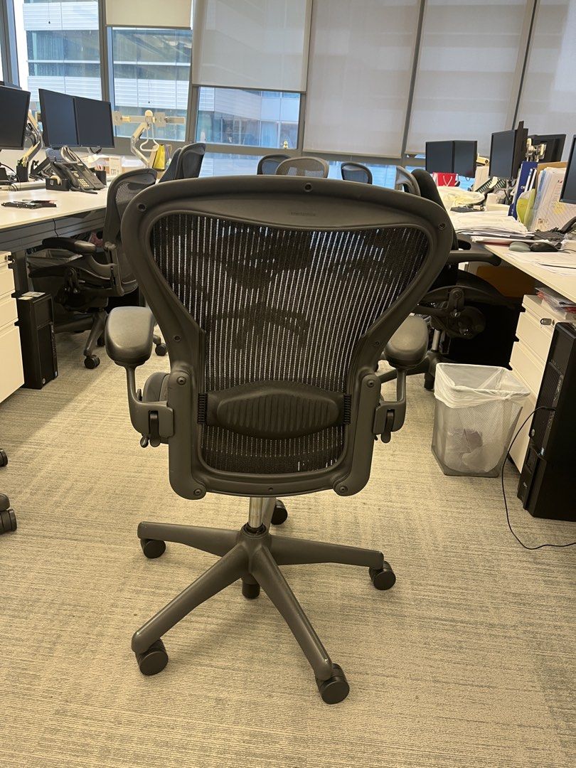 Herman Miller Aeron Chair, 傢俬＆家居, 傢俬, 椅子 - Carousell