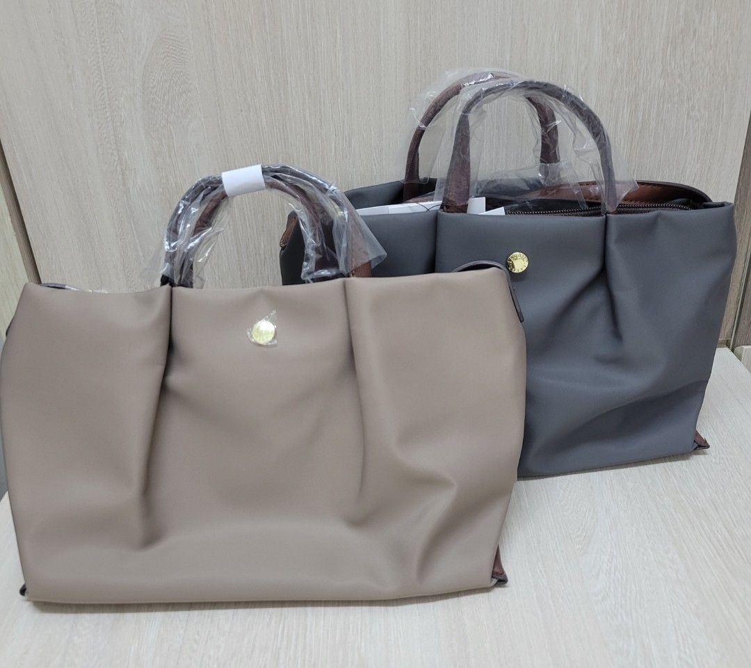 日本Legato Largo 尼龍兩用手袋 手挽袋 斜孭袋, 女裝, 手袋及銀包, 單肩包 - Carousell