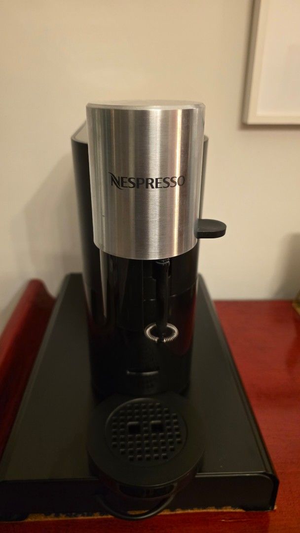 Nespresso Atelier Coffee Machine with Capsule Holder, 家庭電器, 廚房電器, 咖啡機及 ...