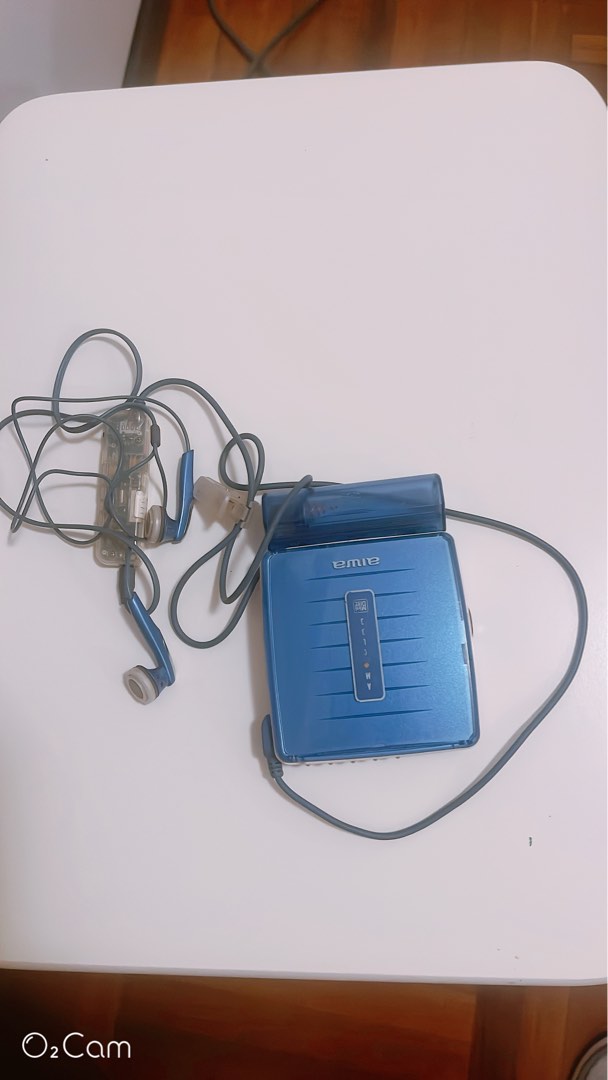 Aiwa耳機, 家庭電器, 其他家庭電器 - Carousell