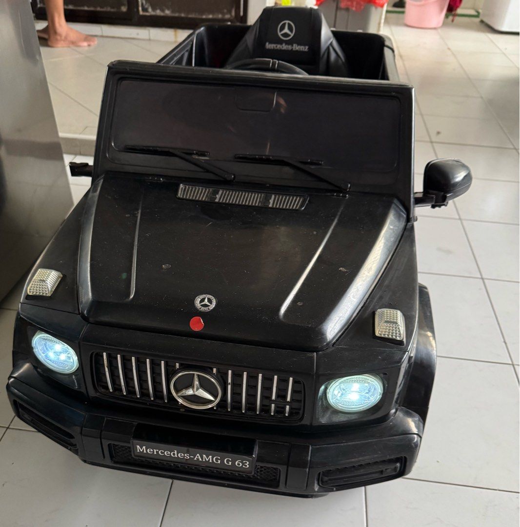Black Mercedes-AMG G 63 Ride-on Car for Kids, Toys & Collectibles, Toys ...