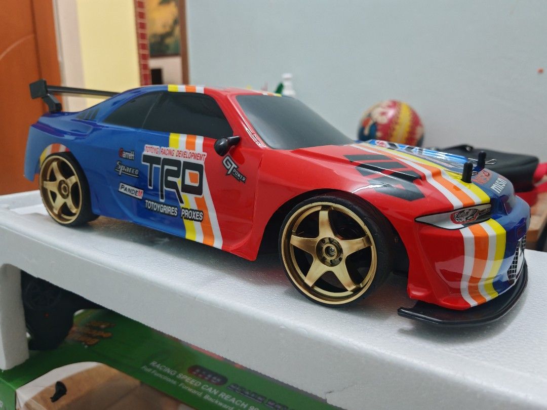 RC Car Body Shells - TRD GT-R & D-MAX Pickup, Toys & Collectibles ...
